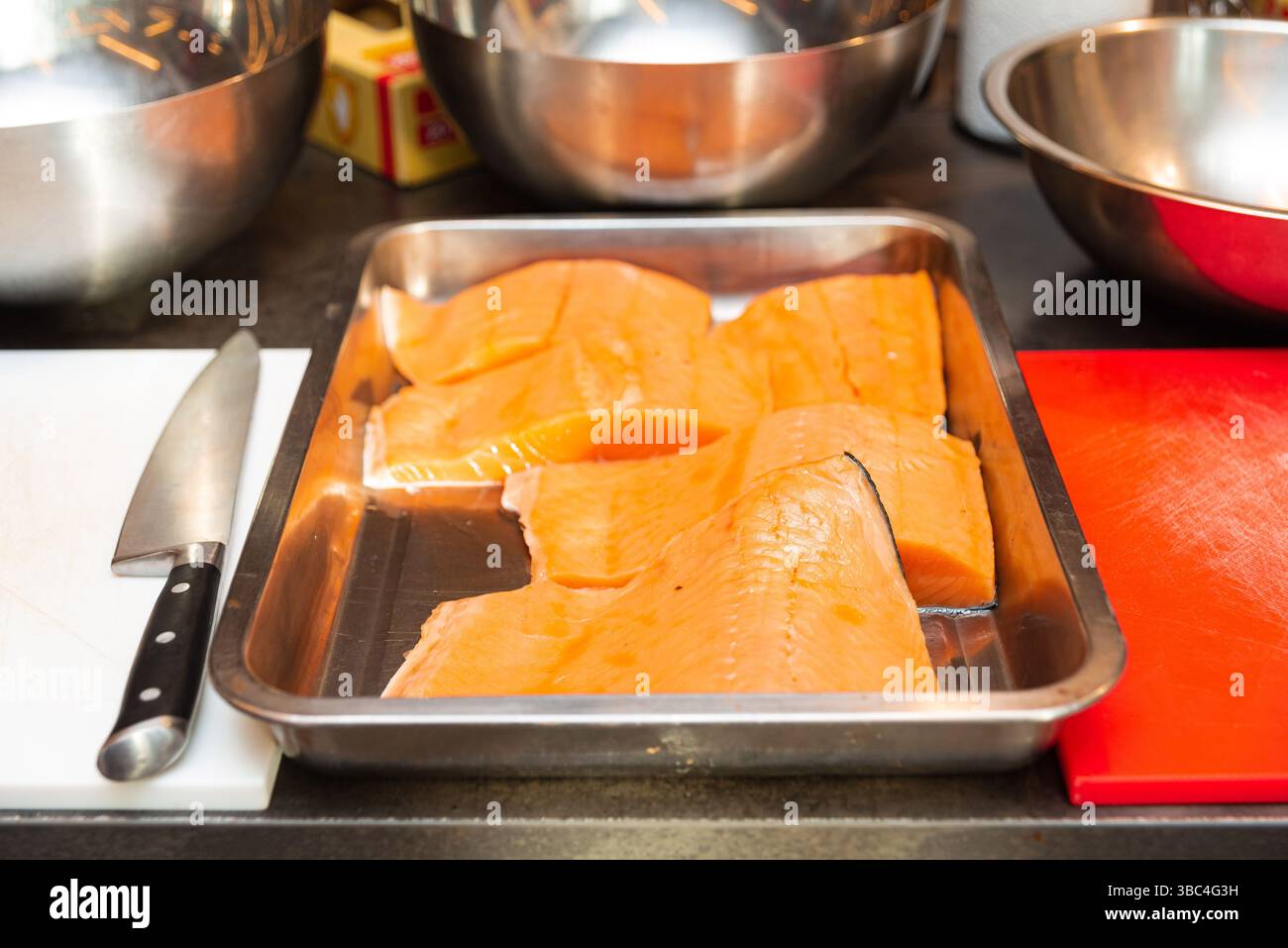 Fishcut hi-res stock photography and images - Alamy