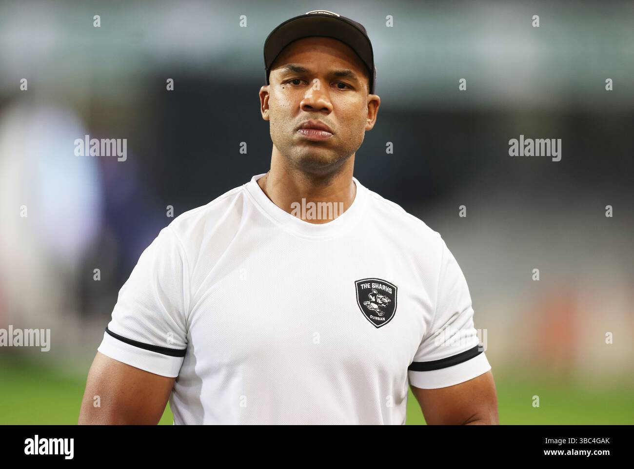 DURBAN, SOUTH AFRICA - MAY 17: JP Pietersen of the Hollywoodbets Sharks ...