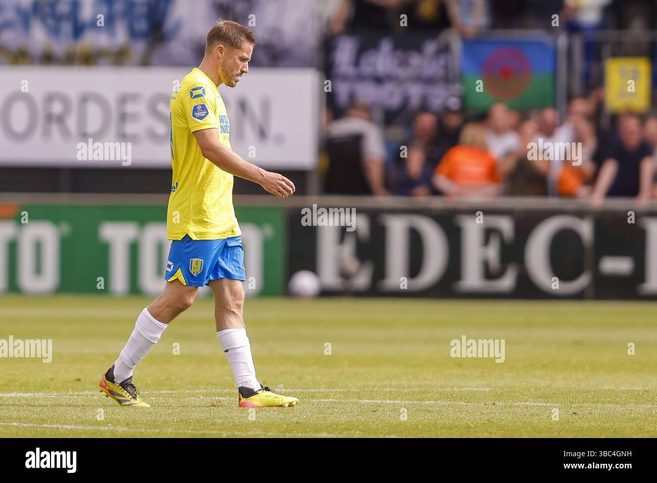 Waalwijk, Netherlands. 18th May, 2025. WAALWIJK, Mandemakers Stadium, 18-05-2025, season 2024/ ...