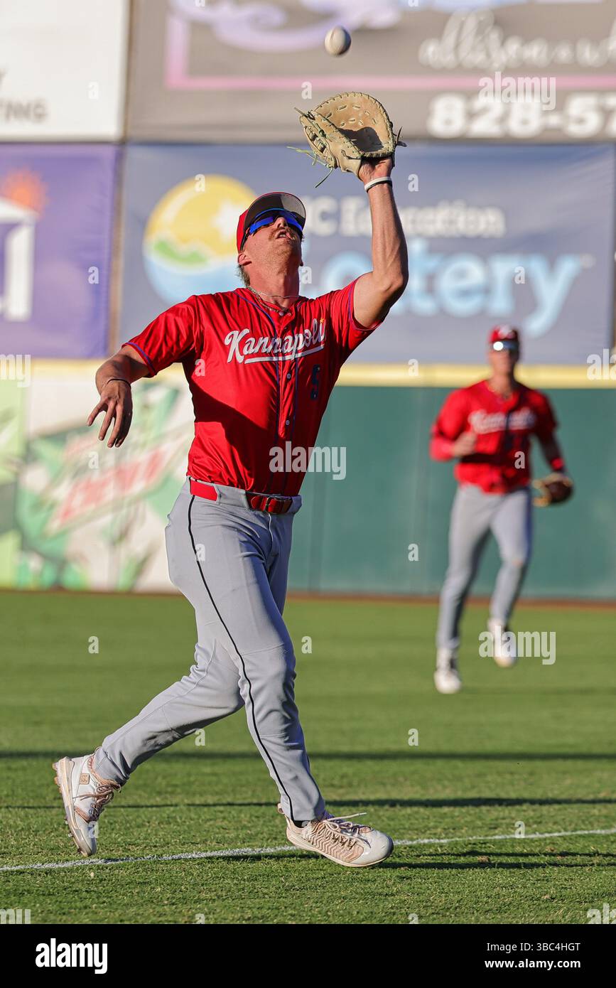 Hickory, NC: Kannapolis Cannon Ballers first base Lyle Miller-Green (9 ...