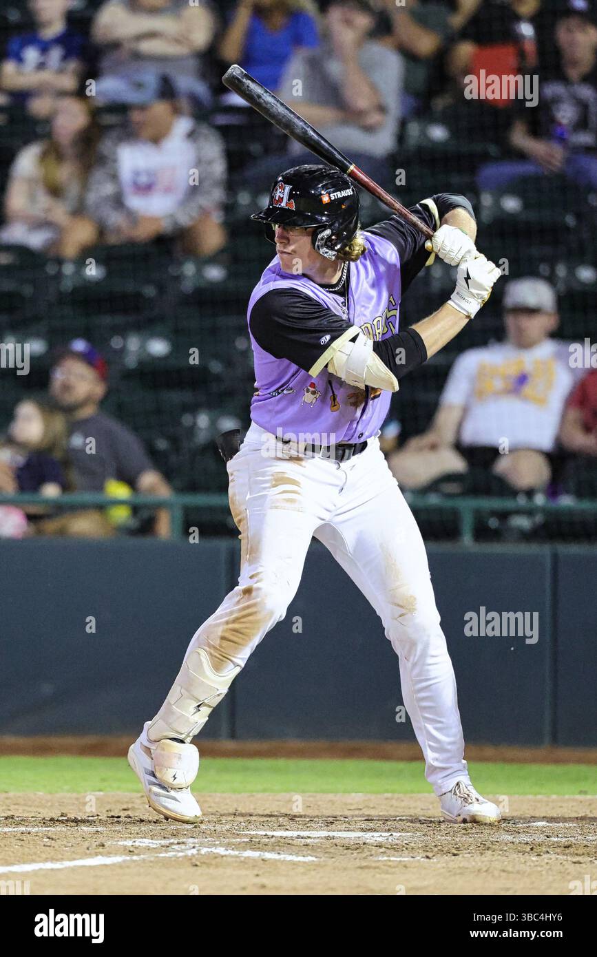 Hickory, NC: Hickory Crawdads third base Rafe Perich (32) readies to ...