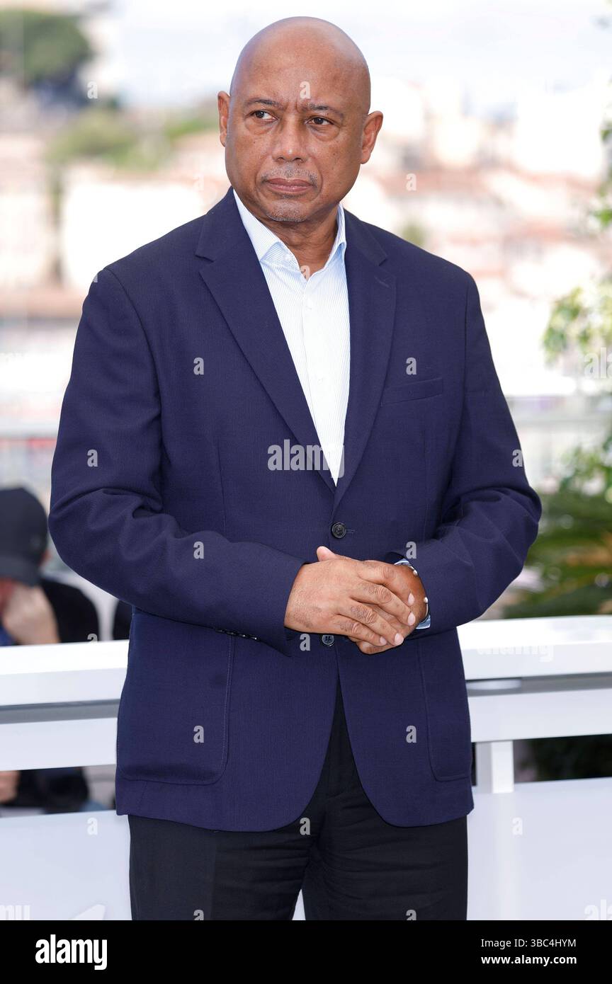 Raoul Peck beim Photocall zum Dokumentarfilm Orwell auf dem Festival de ...