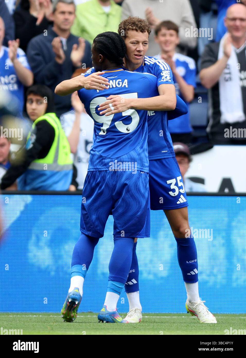 Leicester City's Kasey McAteer (right) celebrates with Jeremy Monga ...