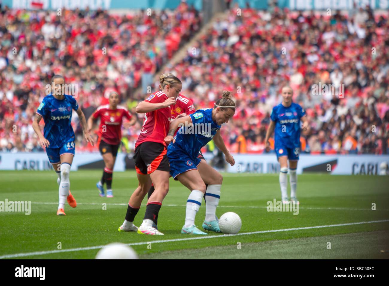 Wembley, England, 18th May 2025. Lucy Bronze (22 Chelsea) and Grace ...