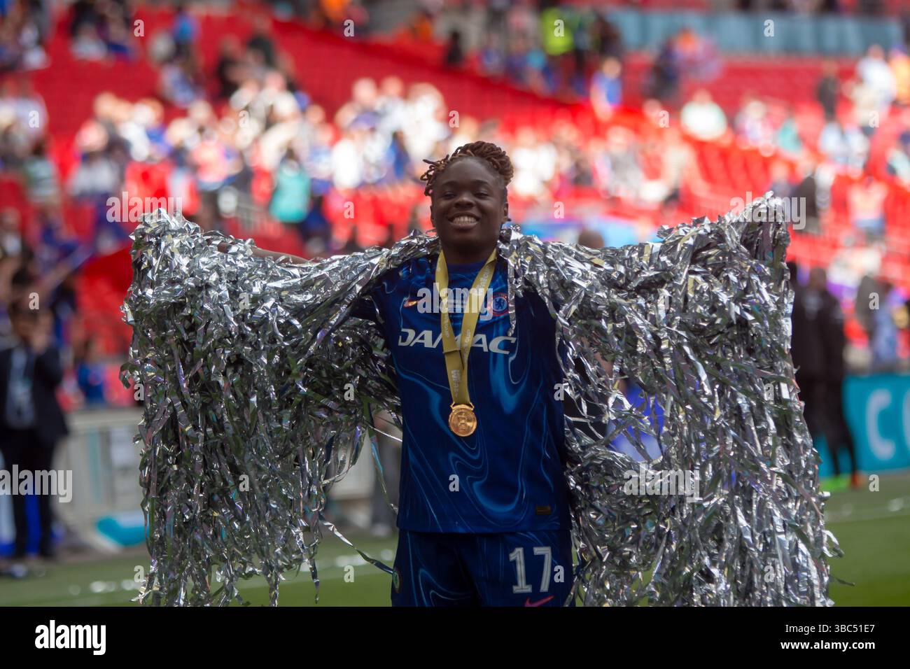 Wembley, UK. 18th May, 2025. Sandy Baltimore (17 Chelsea) celebrates ...