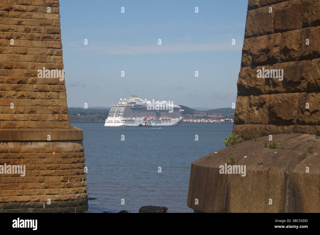 South Queensferry, Scotland, UK, 18th May 2025: The 1,083 ft long ...