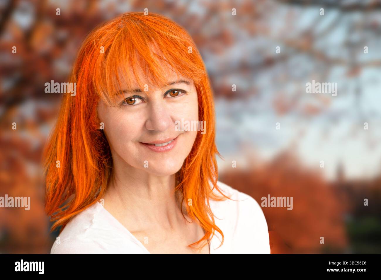 Red hair haired woman hi-res stock photography and images - Alamy