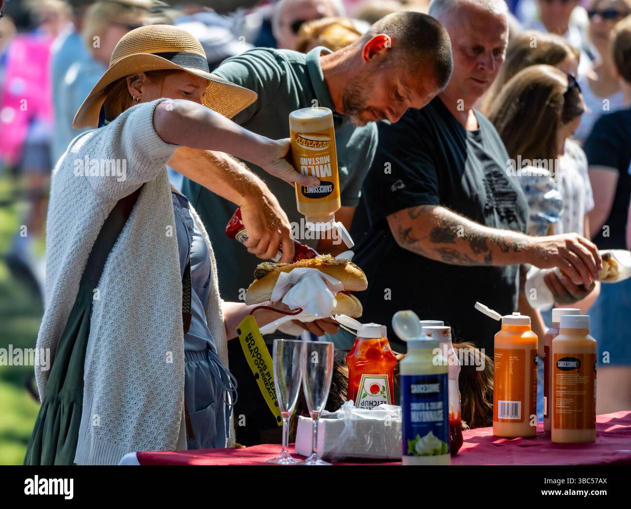 Saucy. Squeezing out the sauce. Alresford Watercress Festival ...