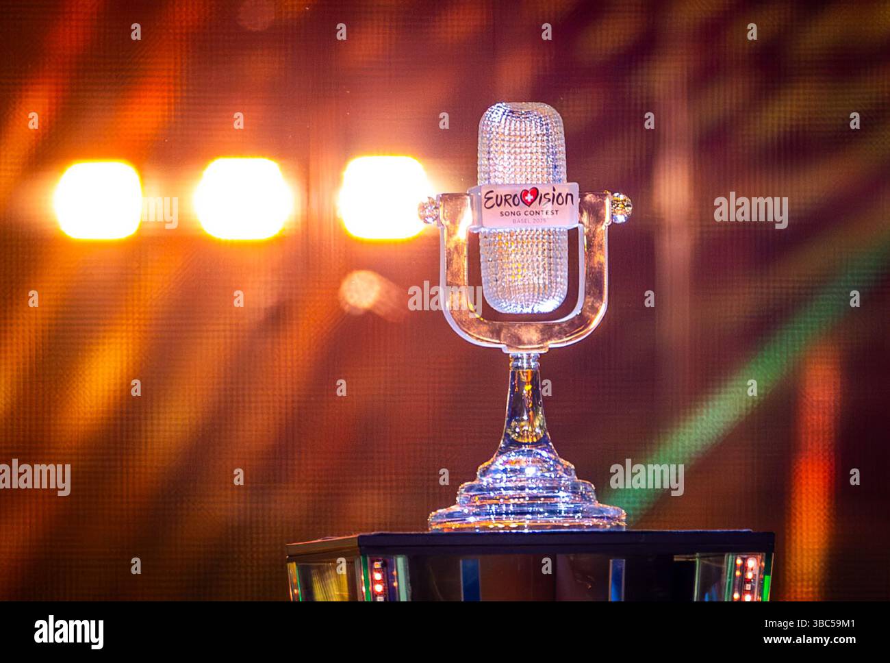 Basel, Switzerland. 18th May, 2025. The glass microphone as an award ...