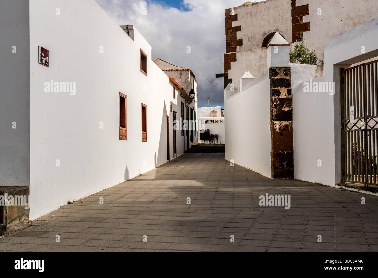 Stone wall narrow windows in hi-res stock photography and images - Alamy