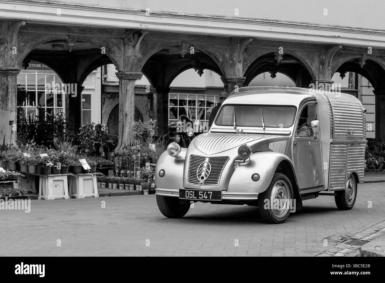 Citroen 2CV Van at the Faversham Festival of Transport 2025 Stock Photo ...