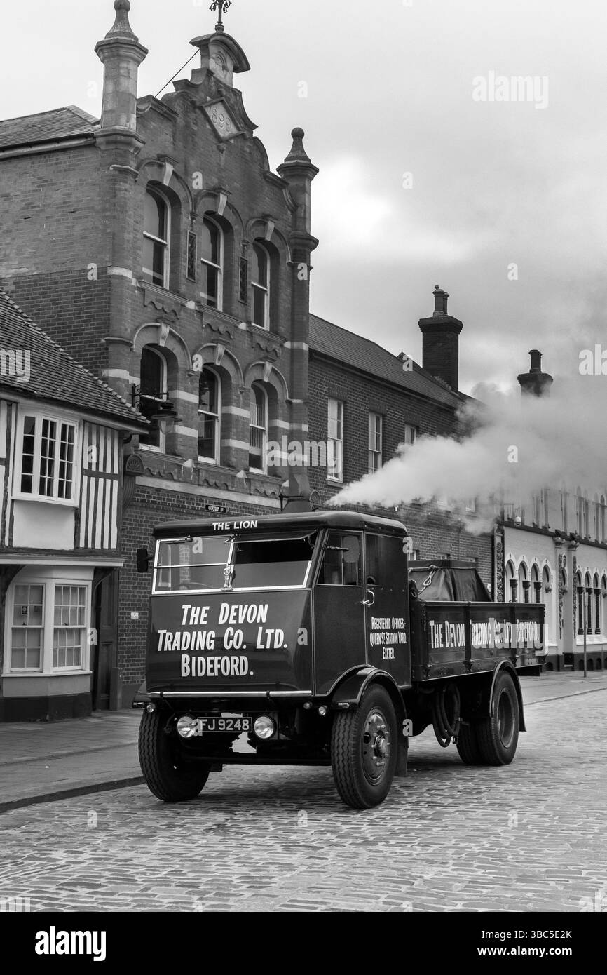 Sentinal Steam lorries at the Steam powered vehicles at the Faversham ...
