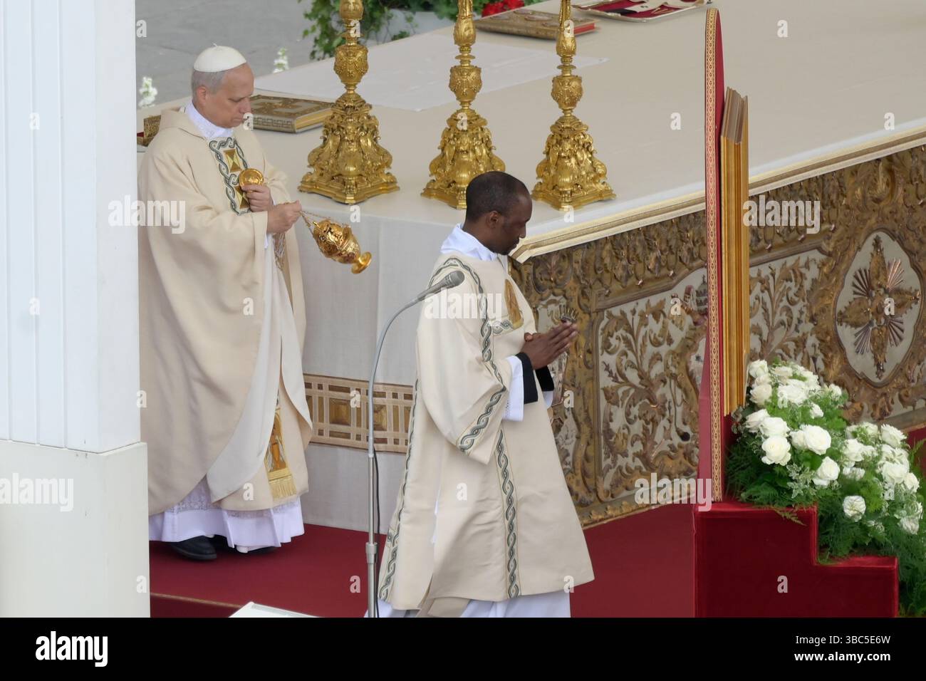 Vatican City, Italy. 18th May, 2025. Pope Leo XIV blesses the altar ...