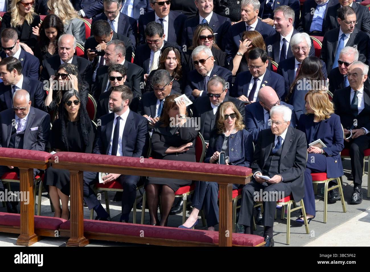 Jd and usha vance hi-res stock photography and images - Alamy