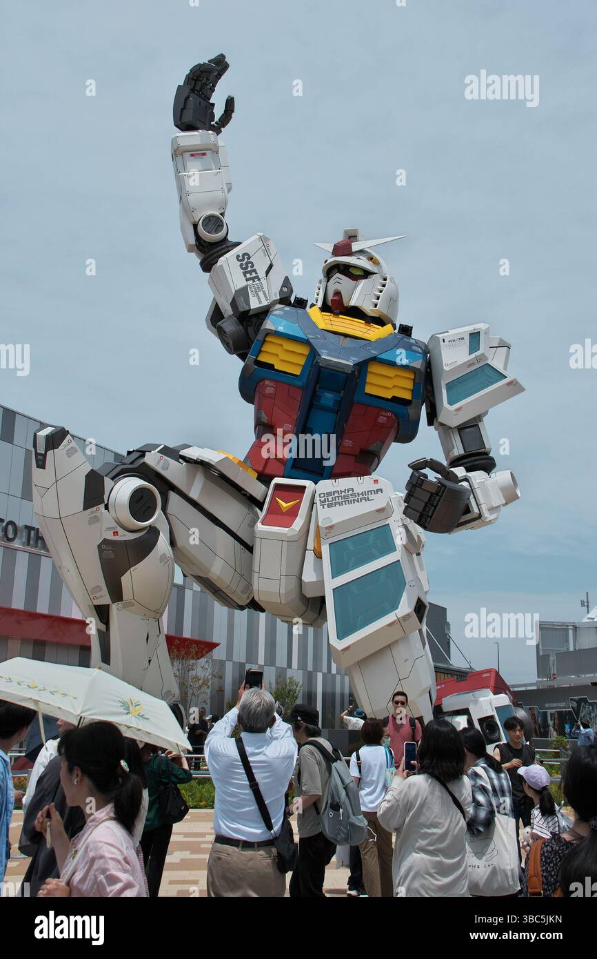 Photo gundam in scale hi-res stock photography and images - Alamy