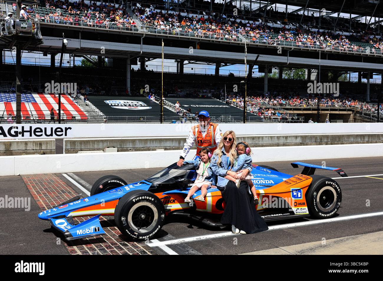 NTT INDYCAR SERIES driver, GRAHAM RAHAL (15) (USA) of New Albany, OH ...