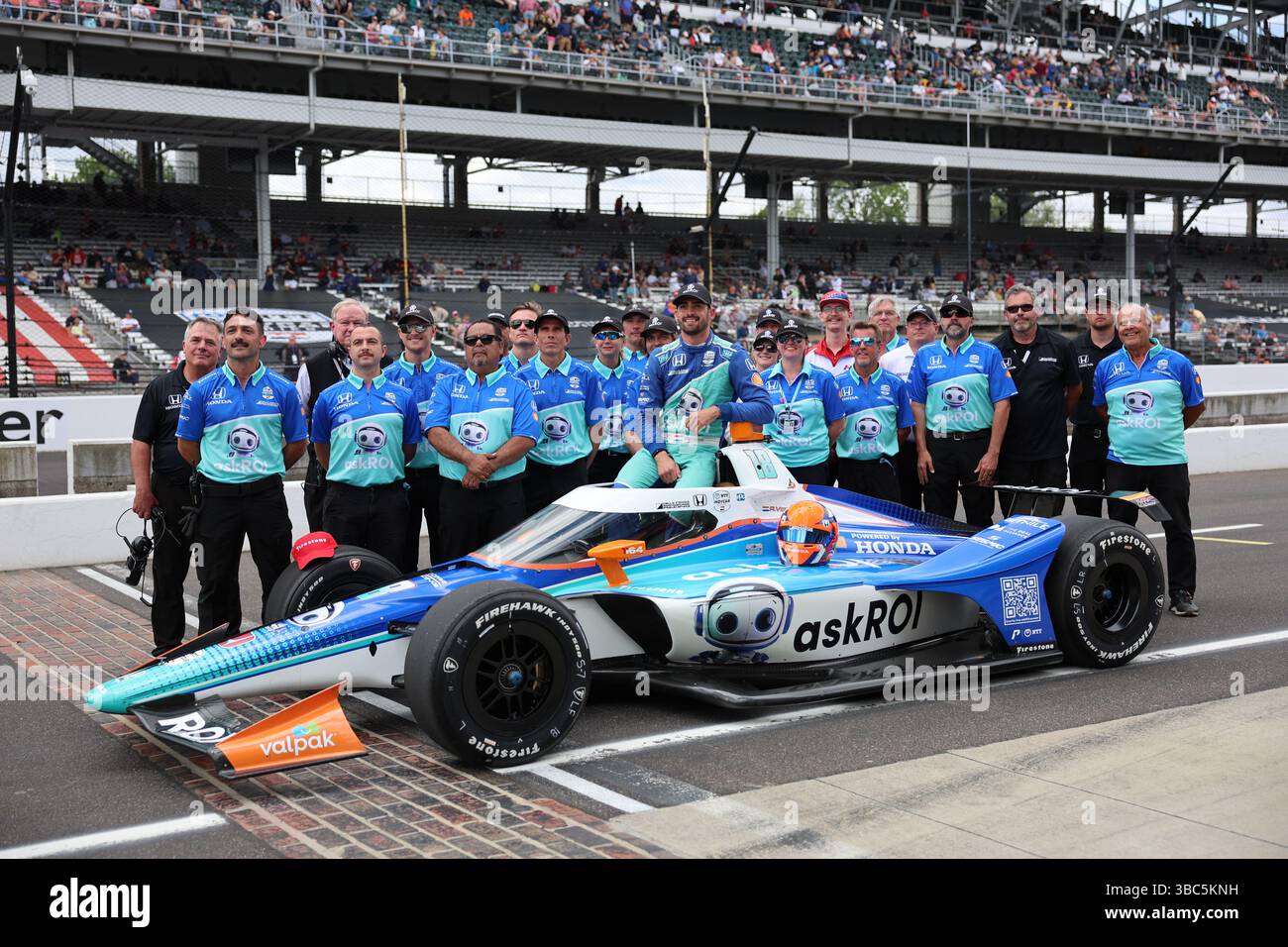 NTT INDYCAR SERIES driver, RINUS VEEKAY (18) (NLD) of Hoofddorp ...