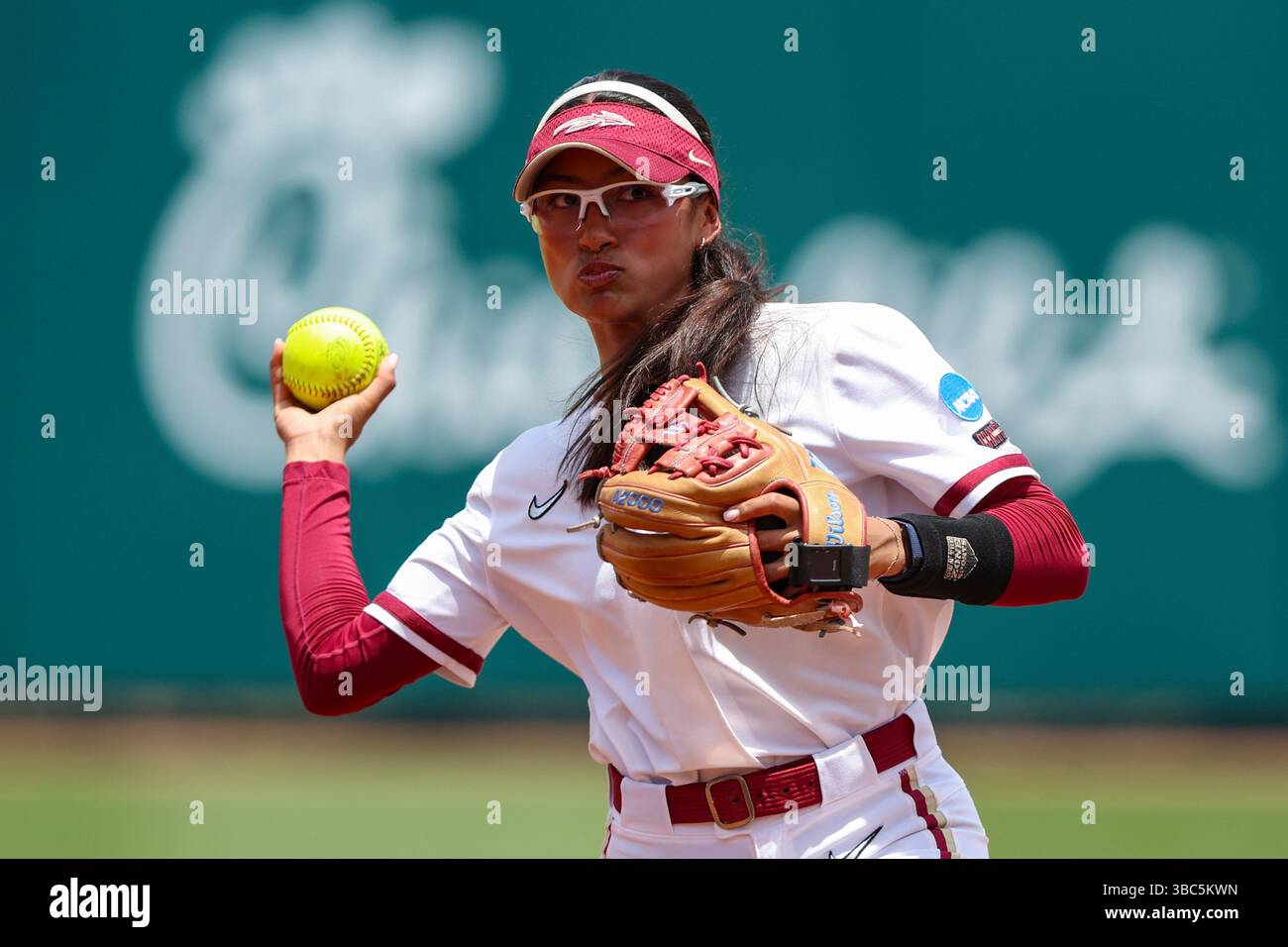 Florida State infielder Isa Torres (3) in action during an NCAA ...