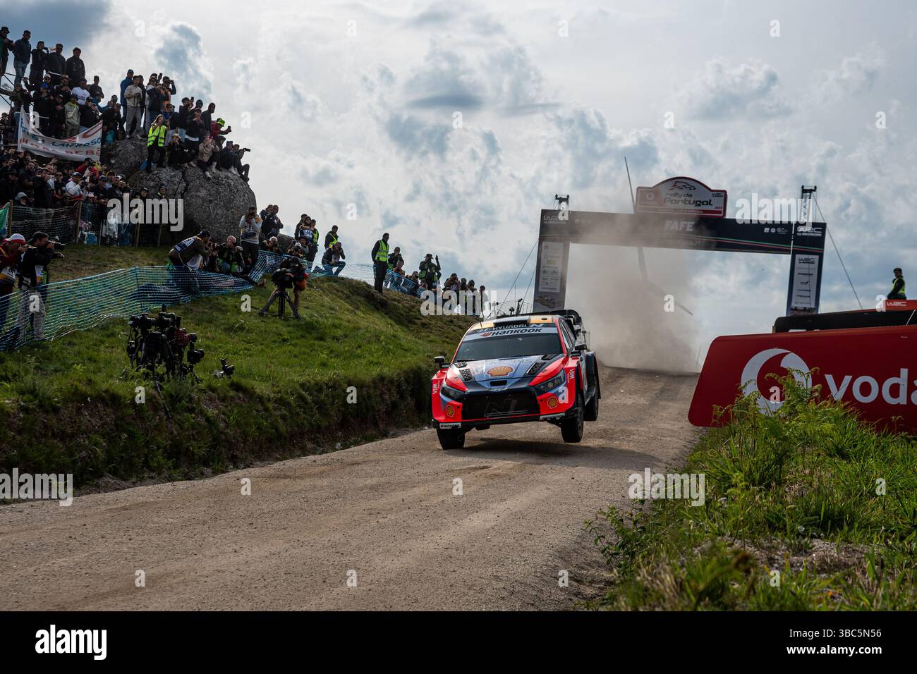 Matosinhos, Verbania, Portugal. 18th May, 2025. Ott TAÌˆNAK(Est ...