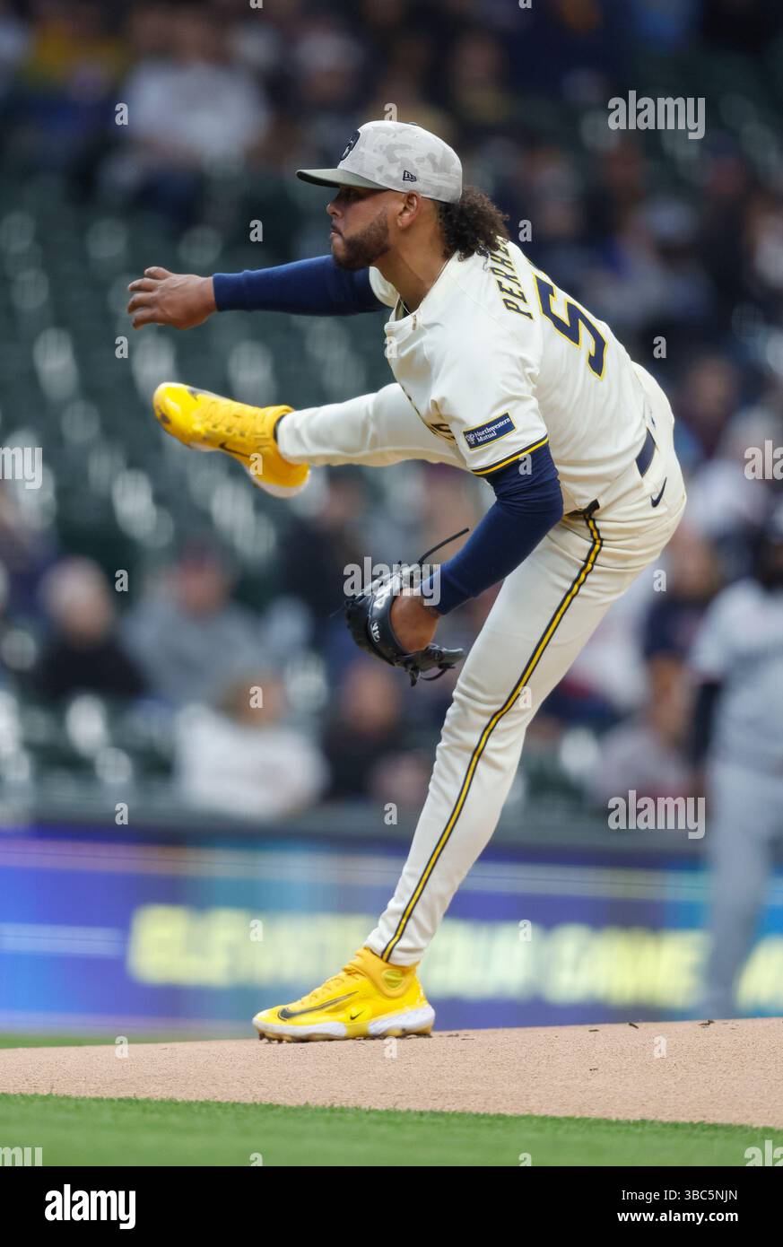 Milwaukee Brewers starting pitcher Freddy Peralta throws to the ...