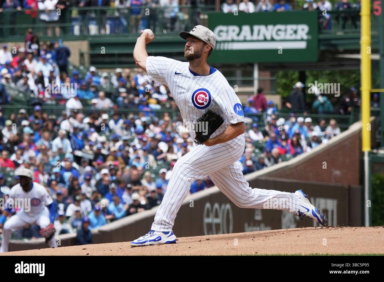Chicago Cubs starting pitcher Colin Rea throws against the Chicago ...