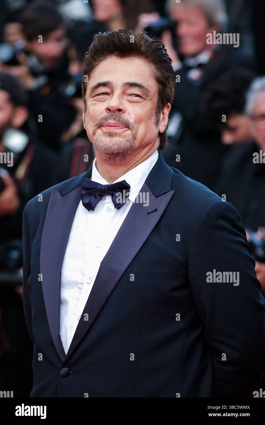 Cannes, France. 18th May, 2025. Benicio Del Toro seen at the Red Carpet ...