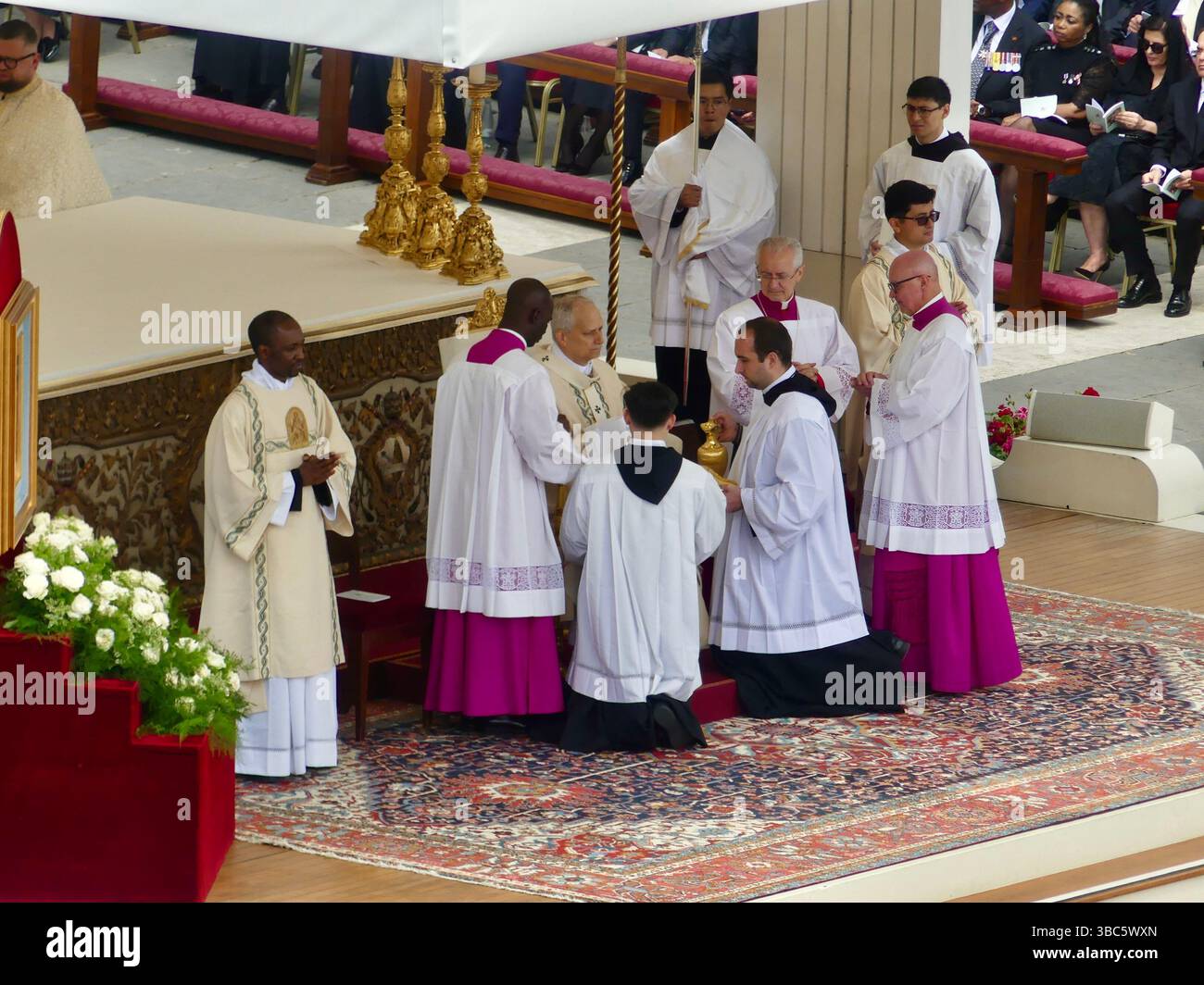 May 18, 2025, Vaticano, Italia: (int) O papa Leao XIV preside a missa ...