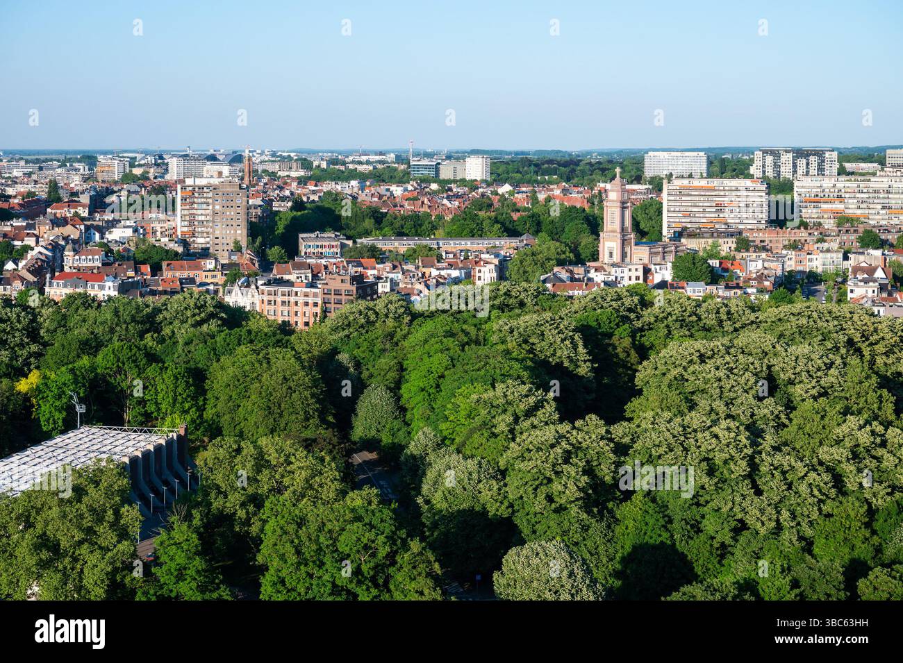 The Josaphat park with multi cultutal groups of families in the green ...