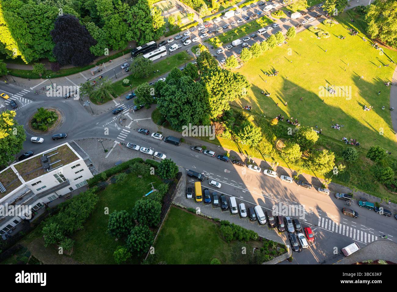 The Josaphat park with multi cultutal groups of families in the green ...