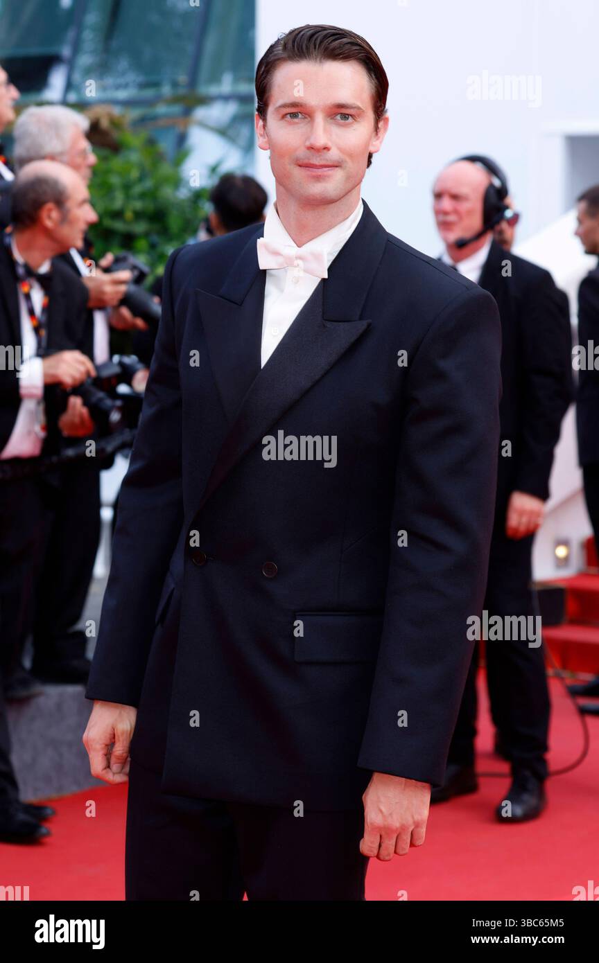 Patrick Schwarzenegger bei der Premiere des Kinofilms The Phoenician ...