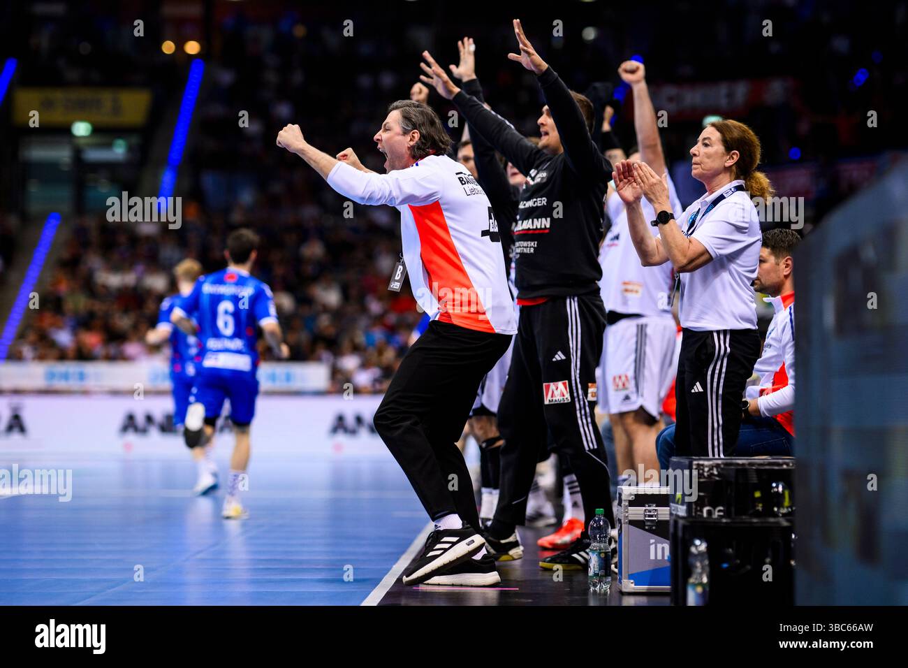Stuttgart, Germany. 18th May, 2025. Handball: 1st Bundesliga, men, 2024 ...