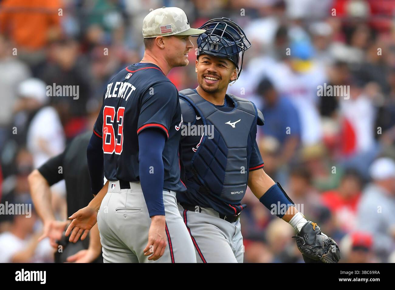 Atlanta Braves pitcher Scott Blewett, left, and catcher Drake Baldwin ...
