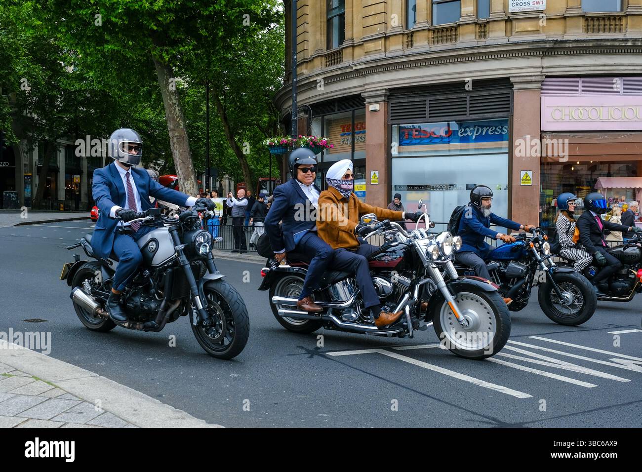 Motorcycle suits 2025 hi-res stock photography and images - Alamy