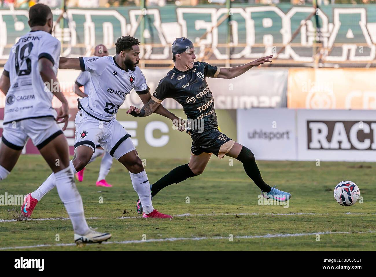 PR - MARINGA - 05/18/2025 - BRAZILIAN C 2025, MARINGA x BOTAFOGO-PB - Mateus Moraes player of ...