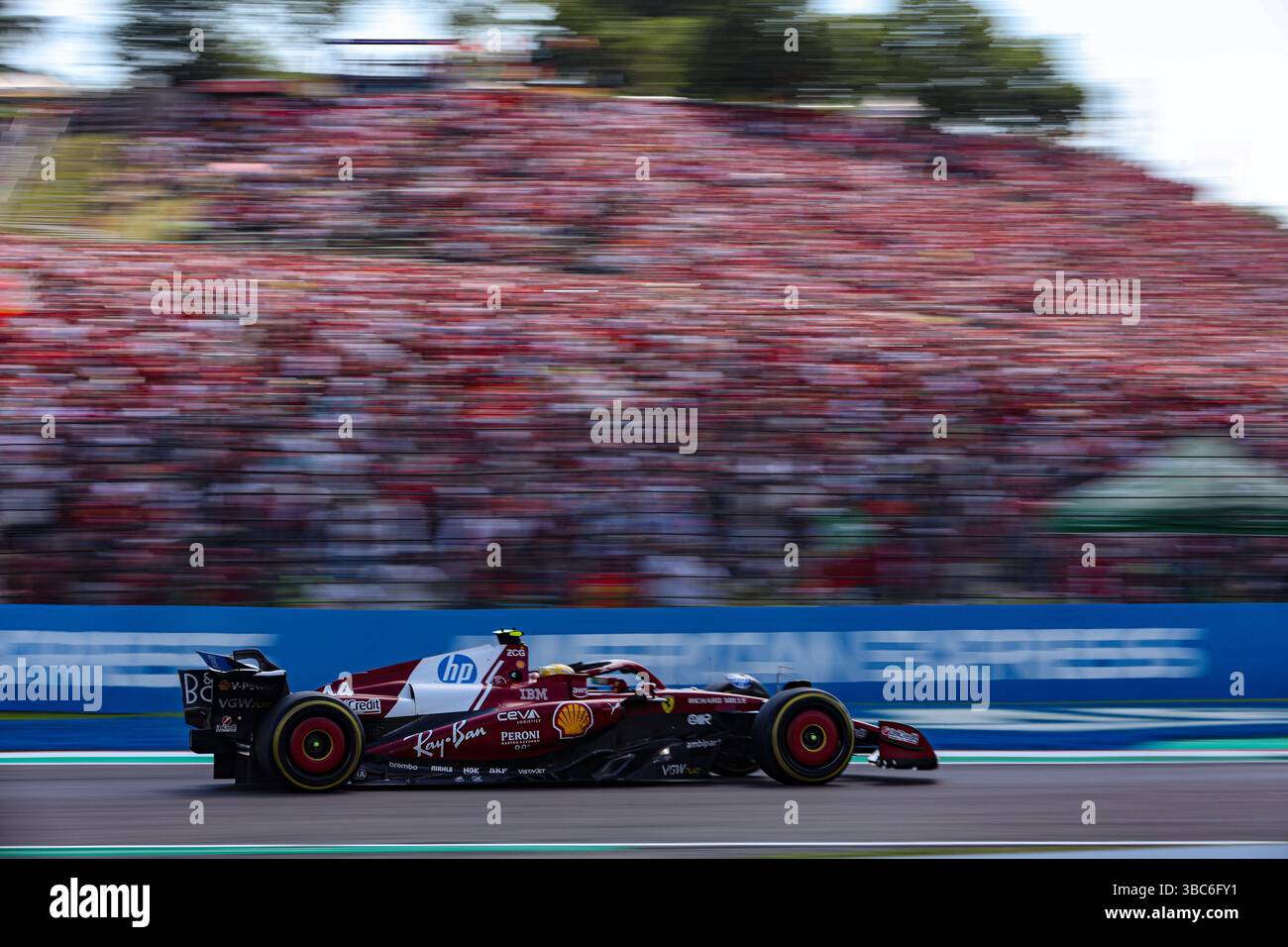Lewis Hamilton (GBR) - Scuderia Ferrari - Ferrari SF-25 - Ferrari ...