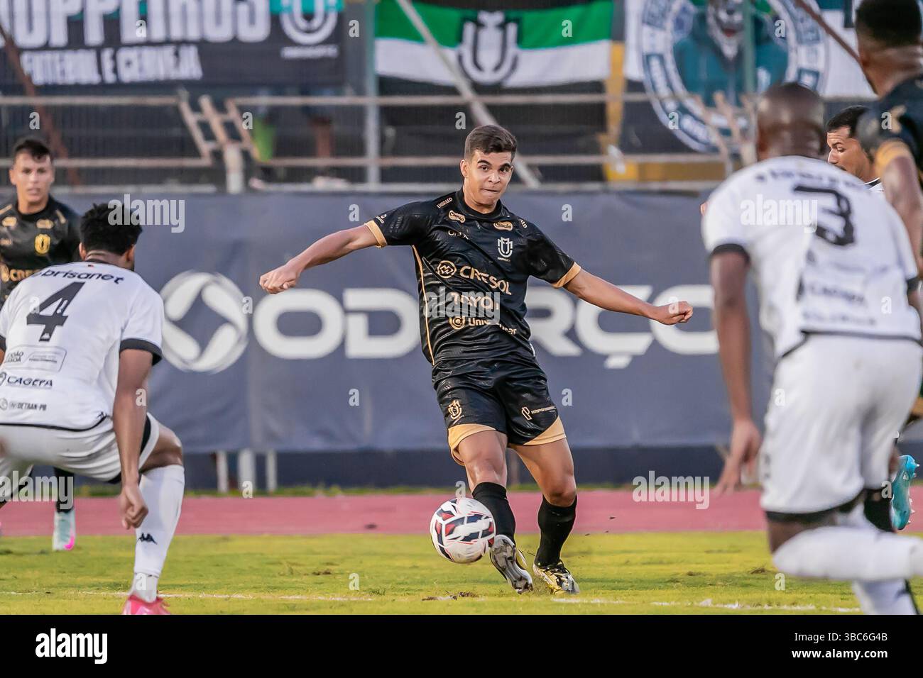 PR - MARINGA - 05/18/2025 - BRAZILIAN C 2025, MARINGA x BOTAFOGO-PB - Lucas Bonifacio player of ...