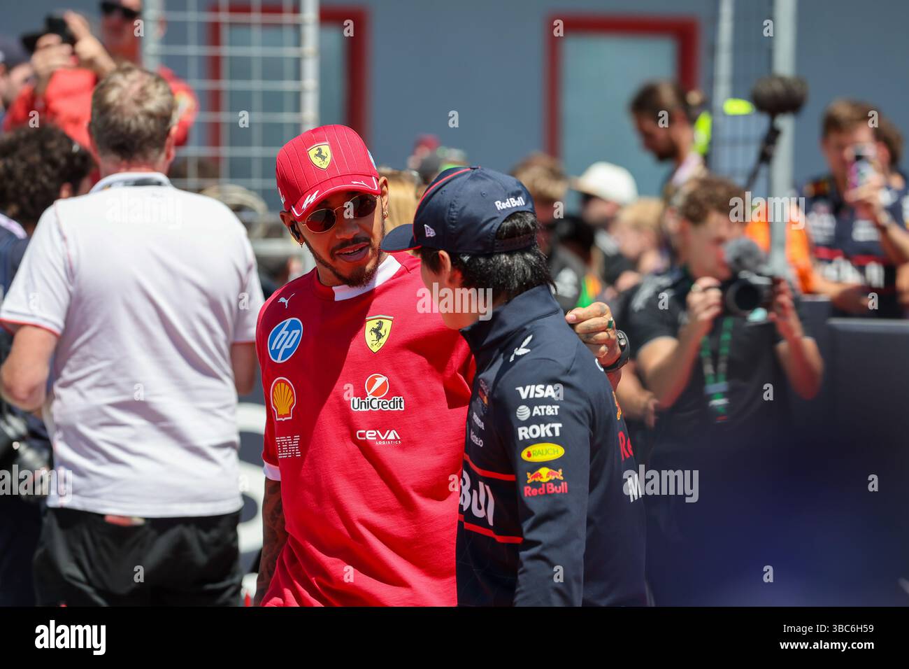 Lewis Hamilton (GBR) - Scuderia Ferrari - Ferrari SF-25 - Ferrari ...