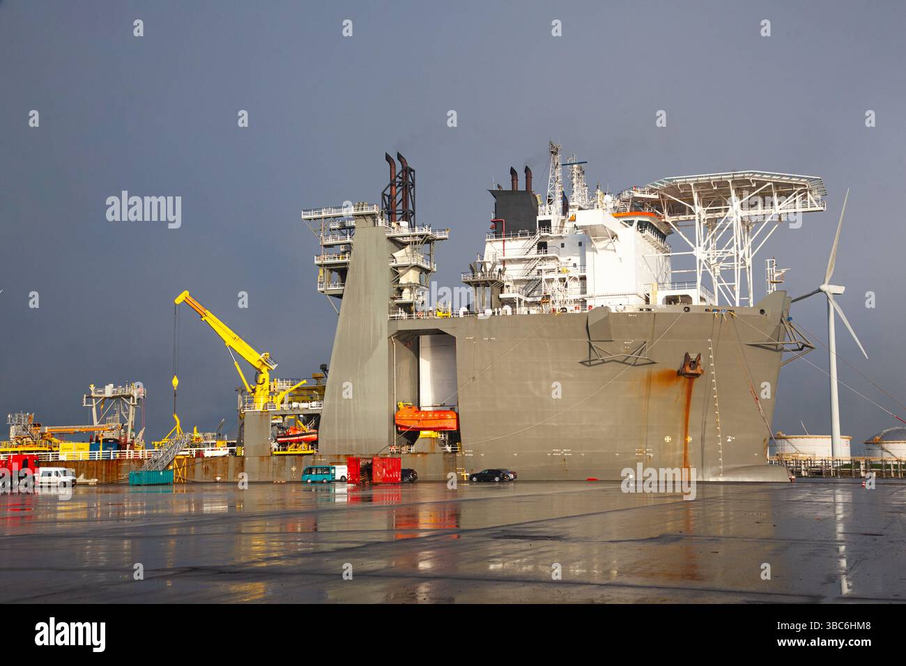 Heavy Lift offshore vessel is moored at a seaport Stock Photo - Alamy