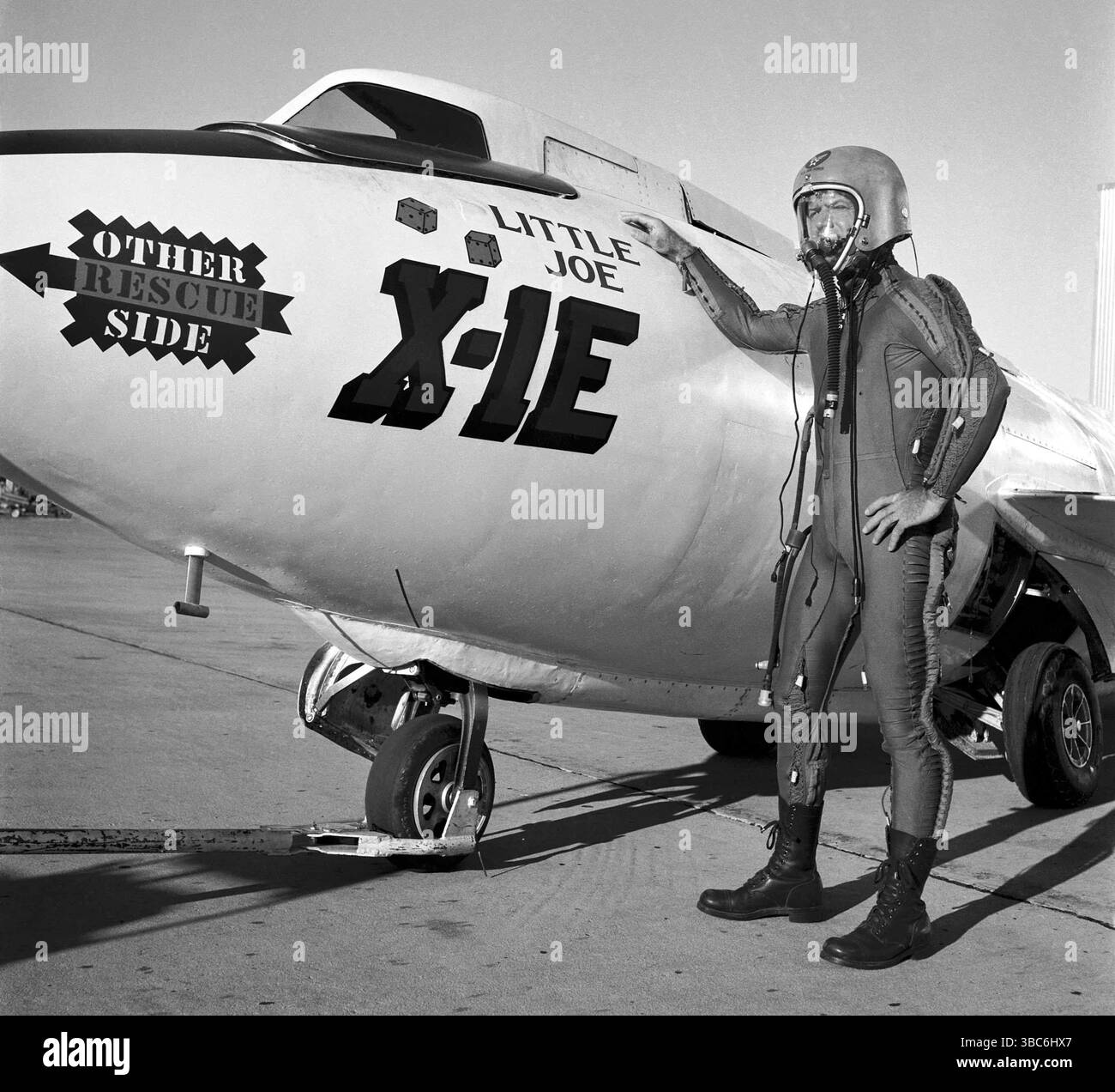 Joe walker test pilot hi-res stock photography and images - Alamy