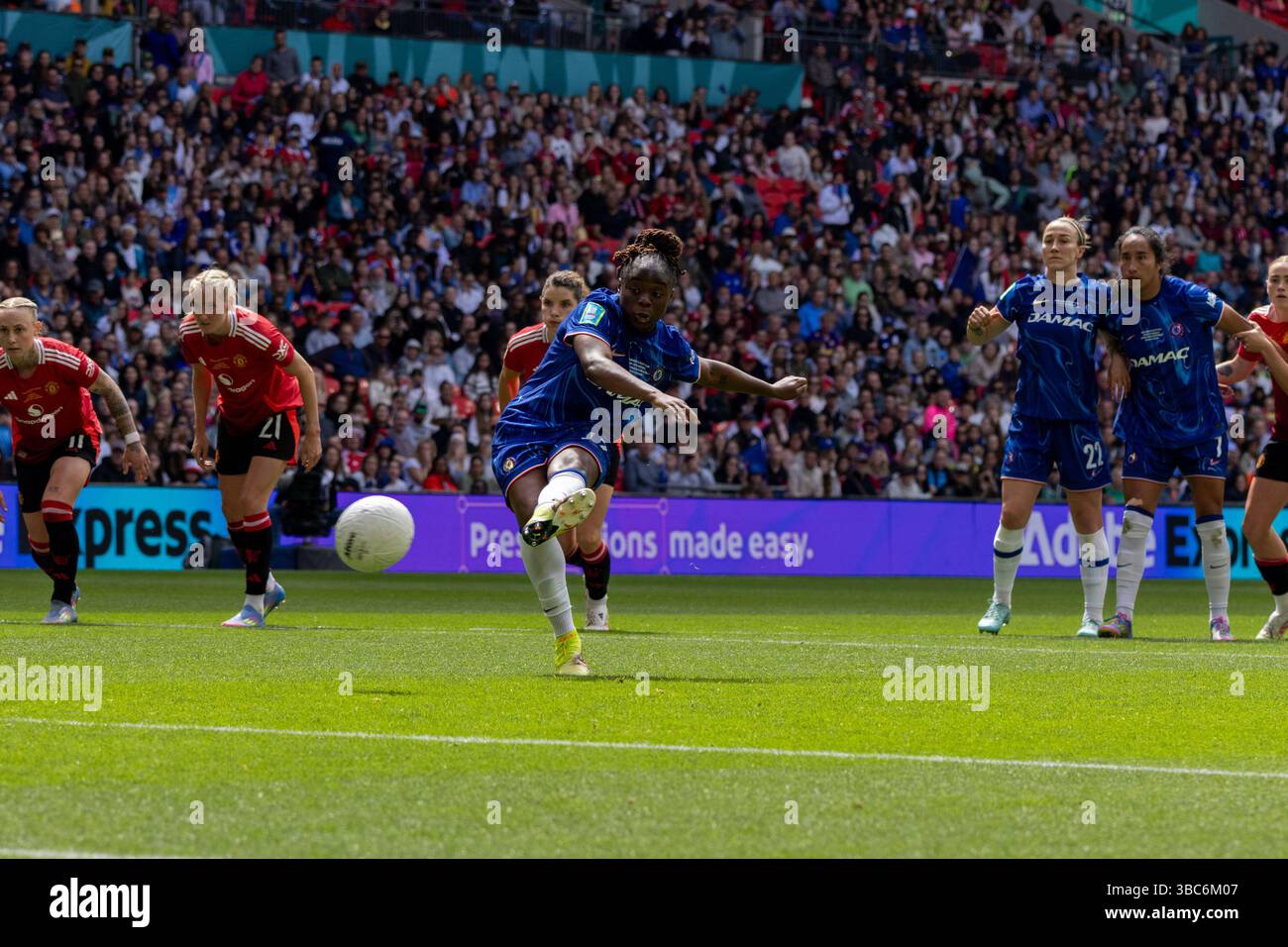 Wembley, London, UK. 18th May, 2025. Sandy Boltimore (17) taking ...