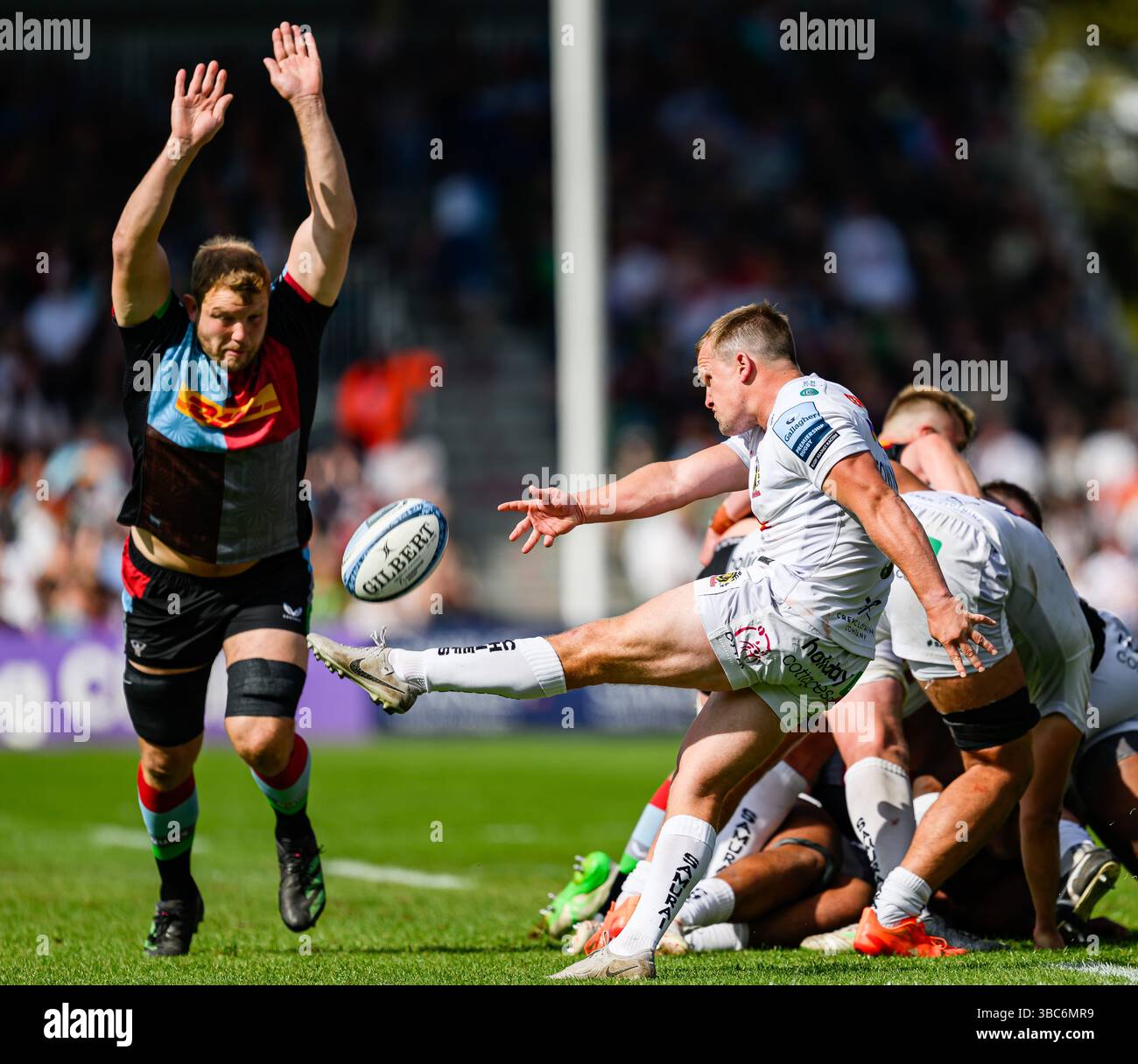 LONDON, UNITED KINGDOM - May 18: Stu Townsend of Exeter Chiefs (right ...
