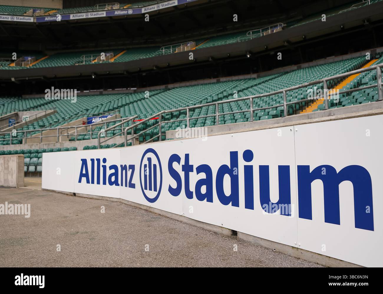 Allianz stadium twickenham general view hi-res stock photography and ...