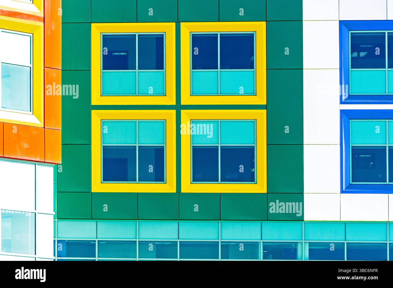 Windows on facade aluminum hi-res stock photography and images - Alamy
