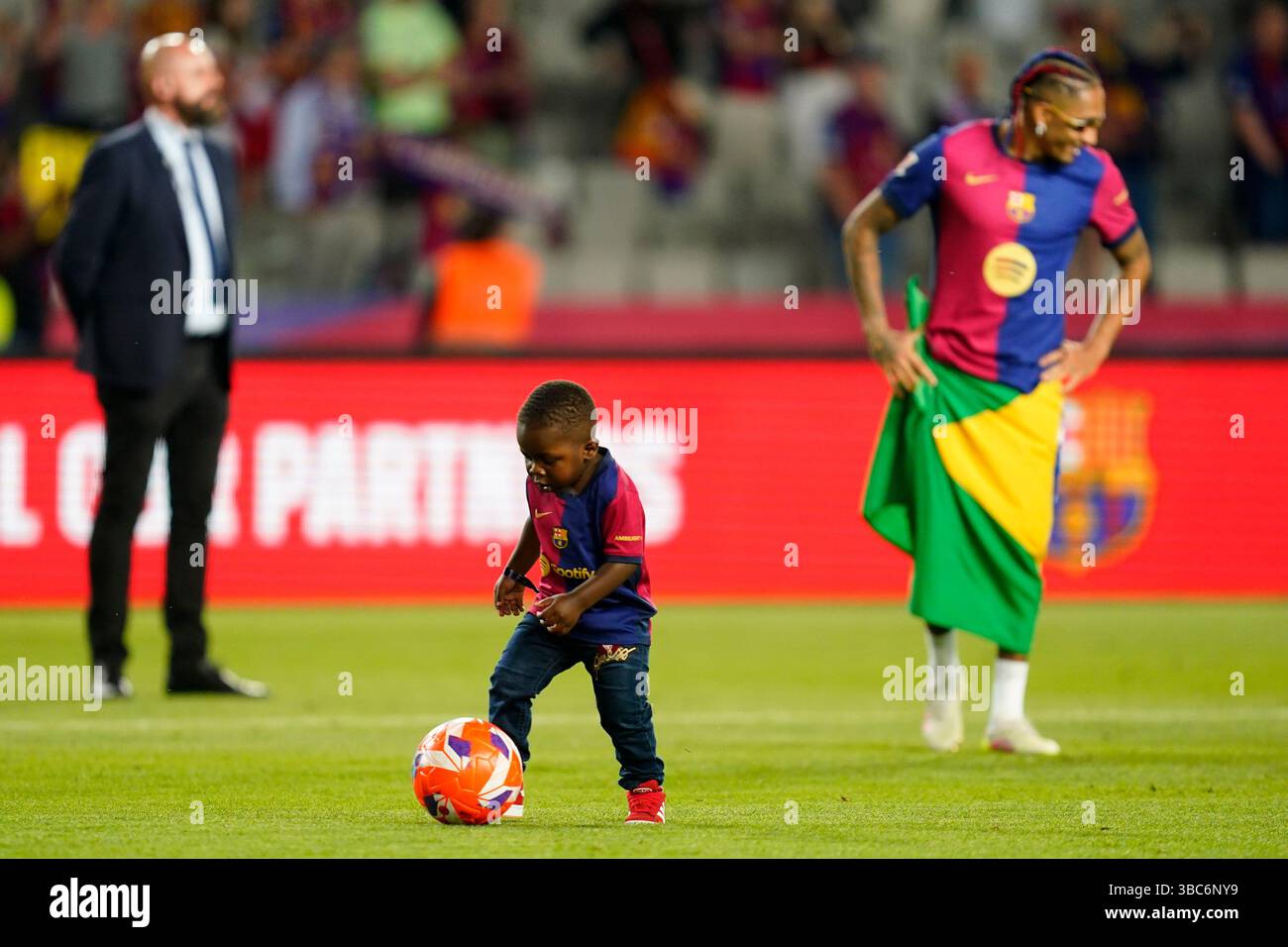 Barcelona, Spain. 18th May, 2025. Lamine Yamal brother during the La ...