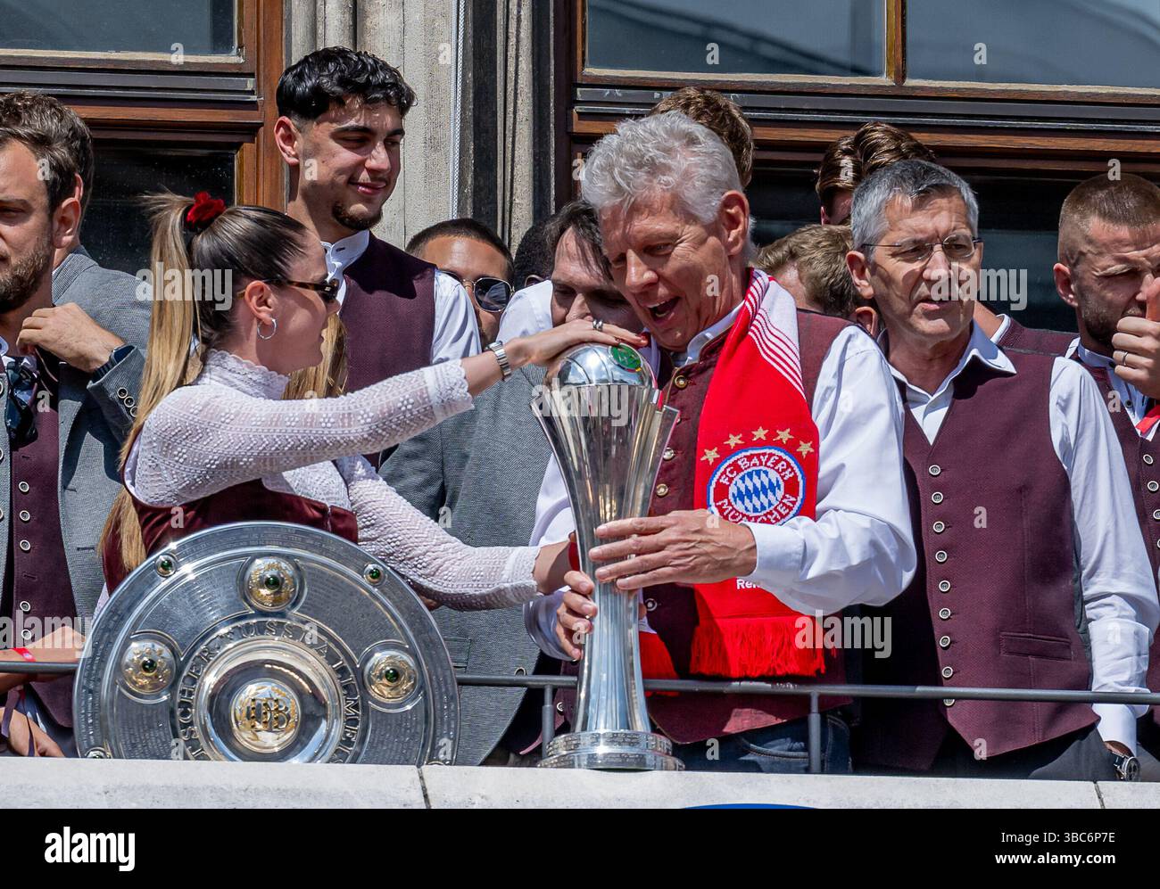 Sarah reiter hi-res stock photography and images - Alamy