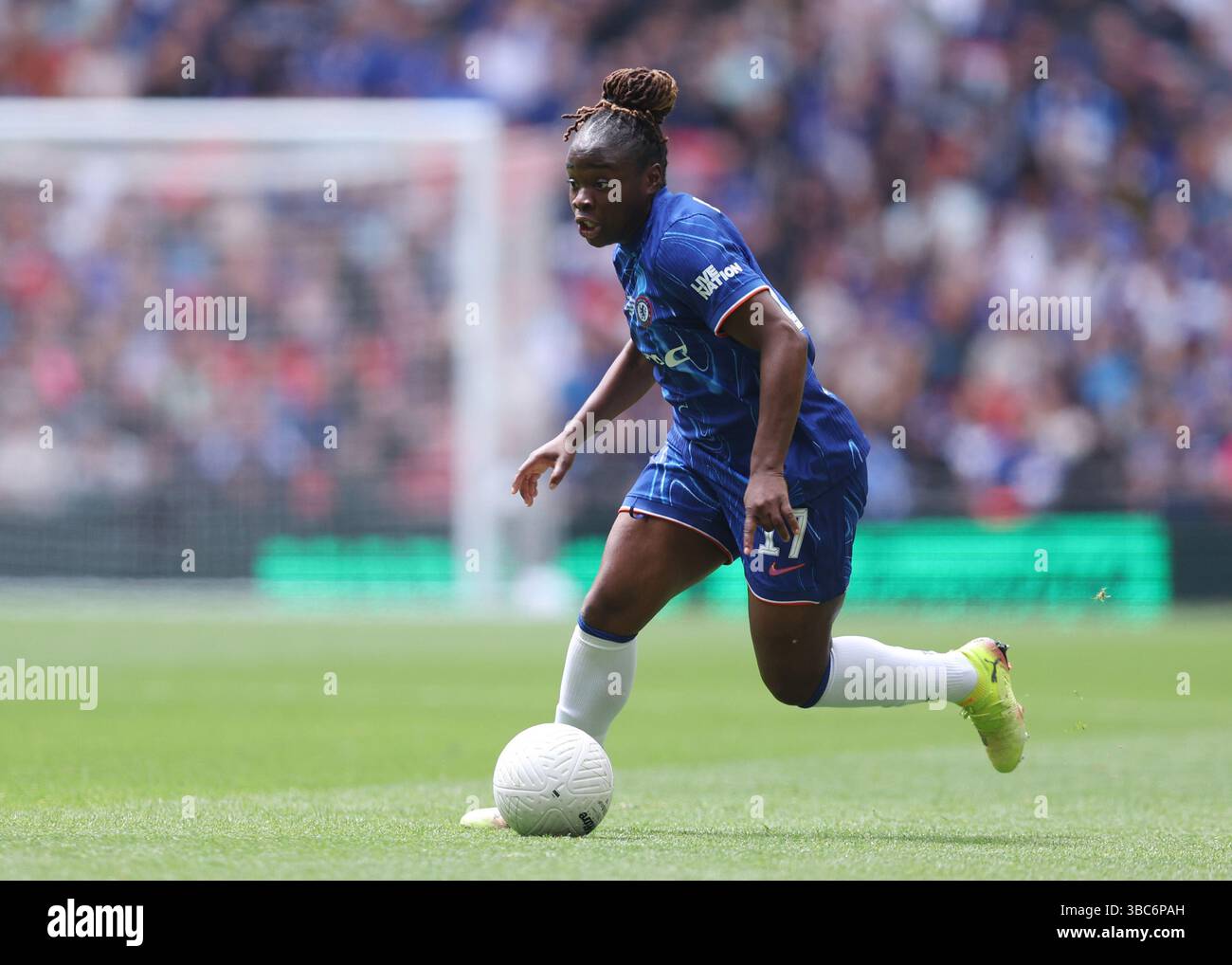 London, UK. 18th May, 2025. Sandy Baltimore of Chelsea during the ...