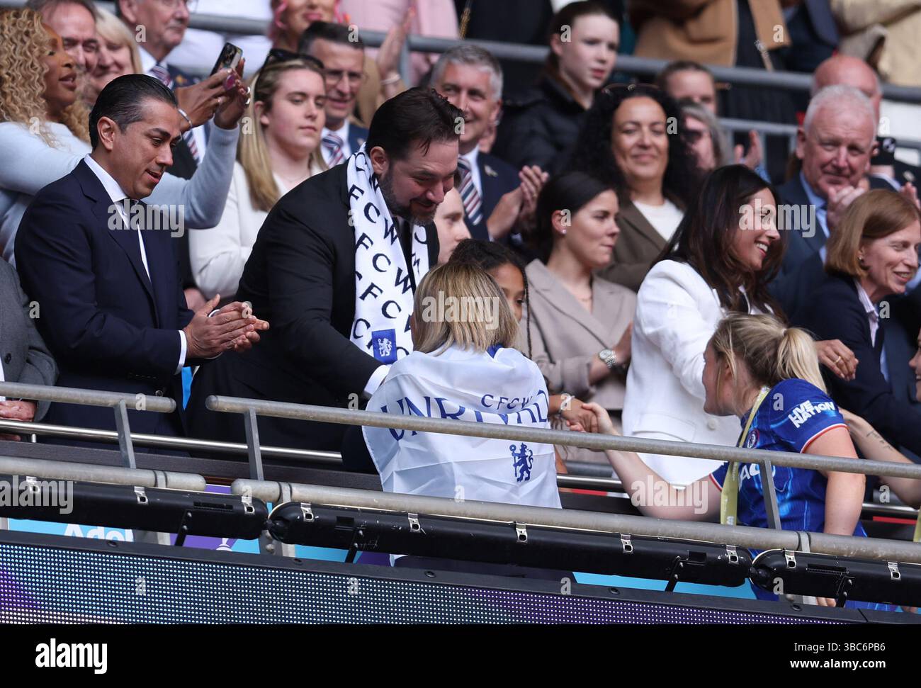 London, UK. 18th May, 2025. Alexis Ohanian shakes hands with Sonia ...