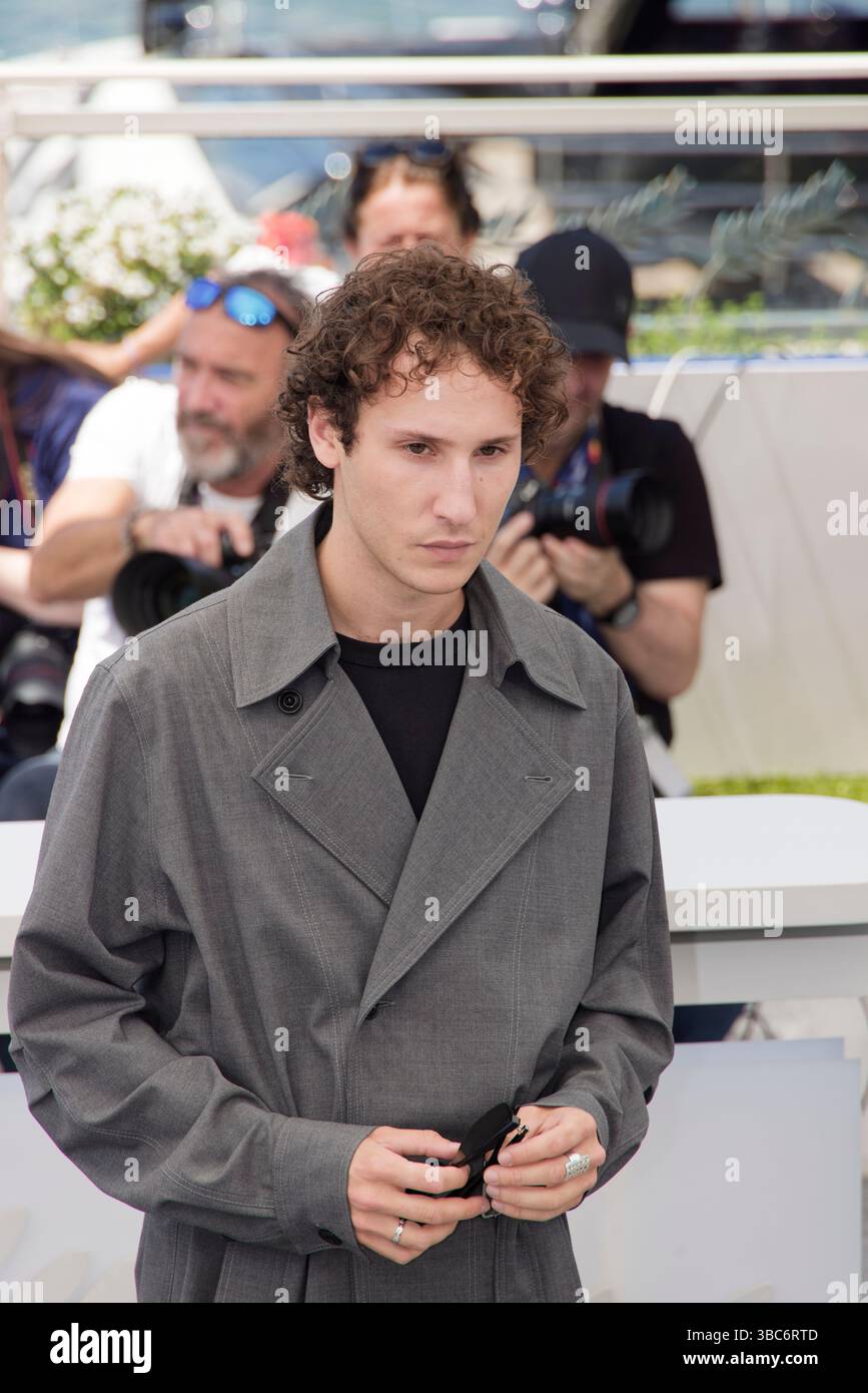 Cannes, France. 18th May, 2025. Namo Schiffman poses during ''Le Roi ...