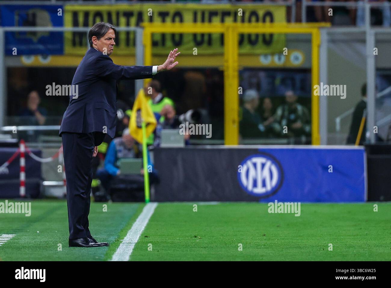 Simone inzaghi goal inter hi-res stock photography and images - Alamy