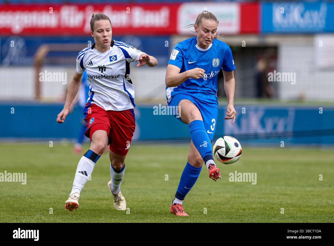 Meppen, Deutschland. 18th May, 2025. v.li.: Christin Meyer (Hamburger ...